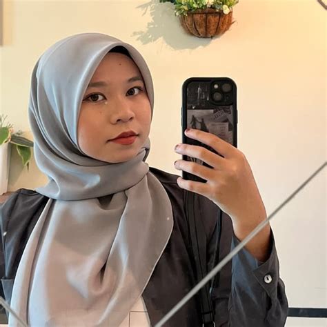 Ainsh07 • Threads Say More