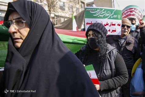 تصاویری از زنان بی‌حجاب حاضر در راهپیمایی 22 بهمن