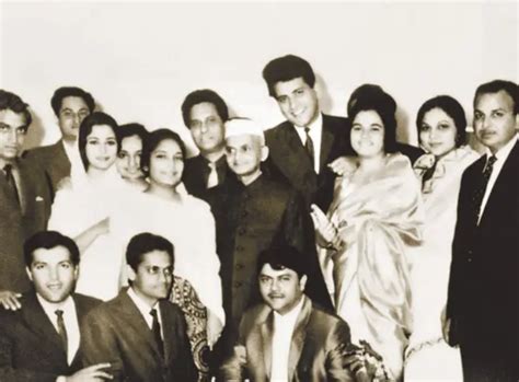 Manoj Kumar Controversies Shah Rukh Khan Defamation Case Dilip Kumar नकल उतारने पर शाहरुख से