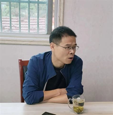 “常”助紫阳，“魏”爱启航 常州市新北区魏村街道黄城墩村企业家组团为紫阳中学设立爱心奖学基金 紫阳中学