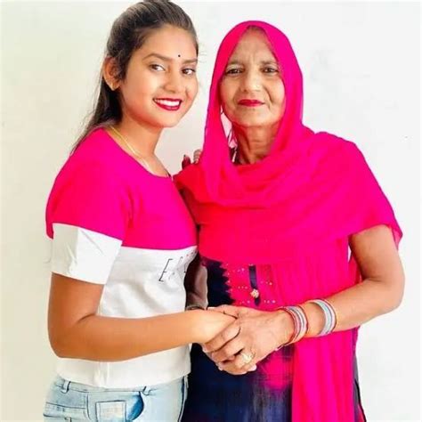 अगर शिवानी कुमारी का नाव शिवानी पांडेय शिवानी शुक्ला शिवानी त्रिवेदी