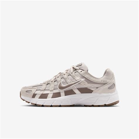 Chaussures Et Baskets P 6000 Grises Nike Fr