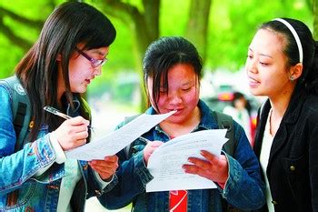 八成学生乐观面对就业难 新闻中心 新浪网