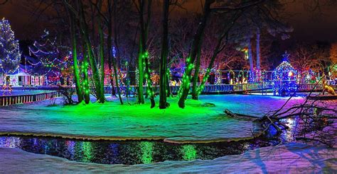 Dazzling Wisconsin Holiday Lights Shows To Enjoy State Trunk Tour