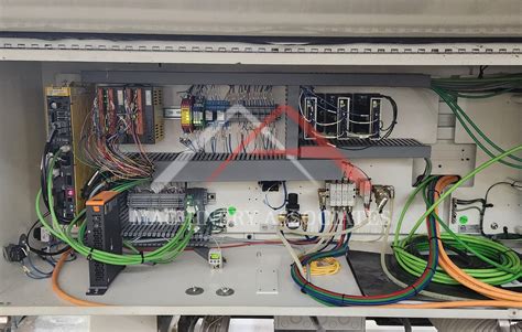 C R Onsrud By CNC Router With Offload Conveyor