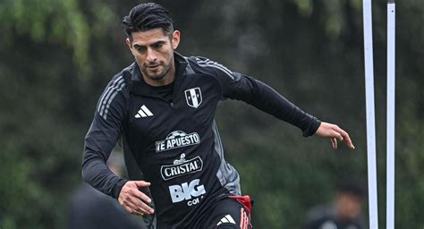 carlos zambrano aguarda por la recuperación de la selección peruana en
