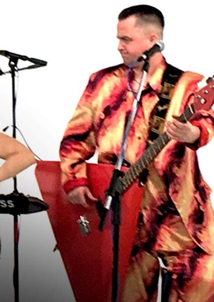 Билеты на концерт группы Red Elvises в клубе Izi 29 ноября 2019 года