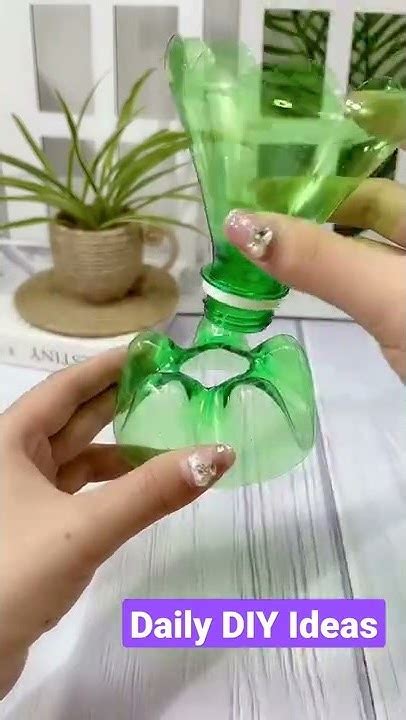 با بطری پلاستیکی اینکارو بکن🤓 کاردستی با وسایل دور ریختنی و بطری نوشابه Shorts بطری ترفندهای