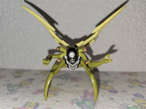 Figura Ben 10 Insectoide Mercadolibre