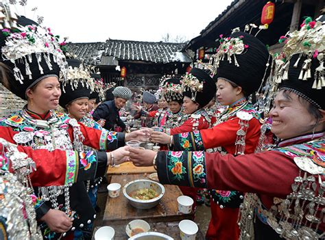 苗族的苗年 苗族吃新节 苗族小花苗 大山谷图库