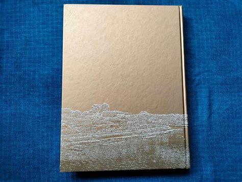 หนังสือวัดพนัญเชิงวรวิหาร จ พระนครศรีอยุธยา ปกแข็ง ขนาดใหญ่ กระดาษมันสี่สีทั้งเล่ม ราคา1850บาท