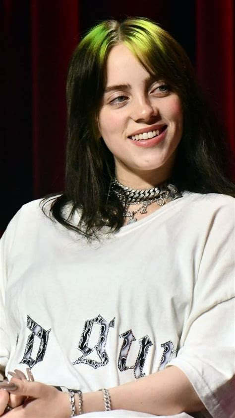 16 Photos That Prove Billie Eilish Has Cutest Smile In The World Utah