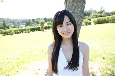 Bombtv 2010年04月刊 三宅瞳 Miyake Hitomi39p 日本美女 Xiuno Bbs