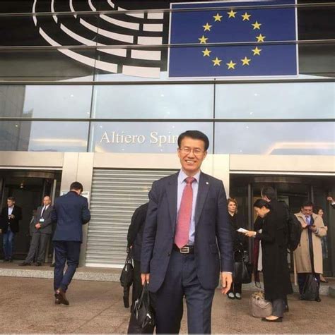 위싱노트 꿈과 소망을 함께 이루어보세요 연휴도 마치고 개학도 하고 2015년 한 해를 새롭게 시작을 하려는 바로 요 때 3월 3일 위싱노트가 첫 인사를 드리게