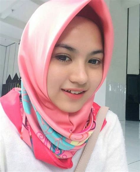Cewe Cantik Pake Kerudung Materi Belajar Online