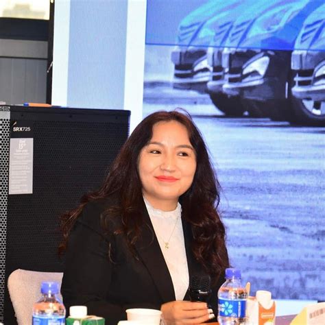 Mentor Өөрийгөө хайрлах гэж юу вэ Энгийнээр бол хүмүүс өөрийгөө хайрлаж байна гэж дуртай