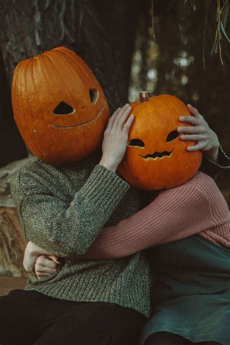 Пин на доске Autumn Aesthetic Хэллоуин фотосессии Хэллоуин фотографии Тыквы
