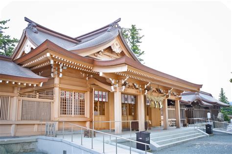 阿蘇神社門前町観光モデルコース駐車場に食べ歩きに水基巡りも あそびなっせ