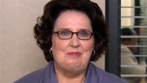 The Office Superfan Episode That Confirms Phyllis Crush On Jim