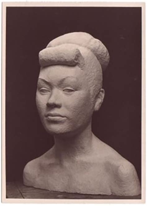 Lady With Bun Yan Dehui