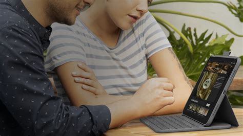 Logitech Slim Folio Keyboard Case For Ipad 10th Gen At Carisa Macaulay Blog