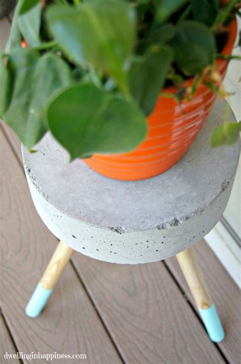 5 Diy Concrete Plant Stand Dwelling In Happiness Diy Concrete Planters Concrete Diy Plant