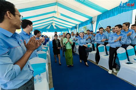 វីតាល់ ក្លាយជាក្រុមហ៊ុនទឹកពិសាដំបូងគេ