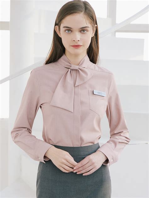 리나 핑크 인 블라우스 주 한스앤수쿠니에 한스유니폼