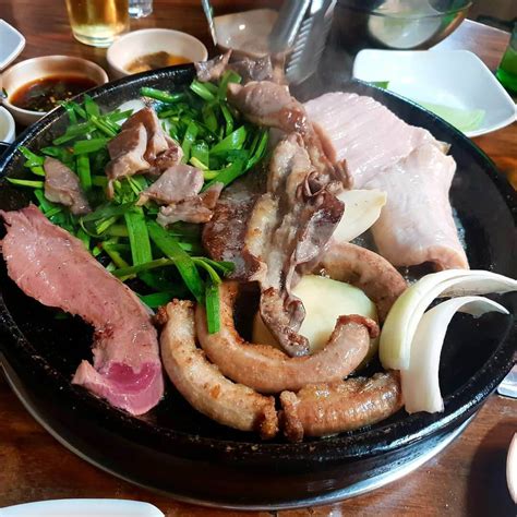 겉바속촉 노릇노릇한 비주얼이 끝장나는 소곱창 맛집 Best5