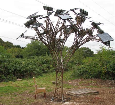 Stockwood Pete Solar Tree Splendour