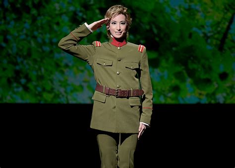 ギャラリー 花組公演 『はいからさんが通る』 宝塚歌劇公式ホームページ