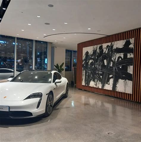 포르쉐 X 스튜디오 끼 우종택·양종용 작가 최신작 소개