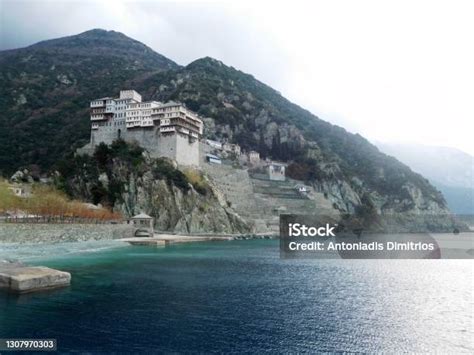 그리스 아토스의 거룩한 산에 있는 디오니시우의 거룩한 수도원 아토스산 수도원에 대한 스톡 사진 및 기타 이미지 아토스산