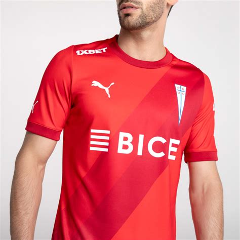 U Católica Oficializa Sus Nuevas Camisetas Para La Temporada 2024