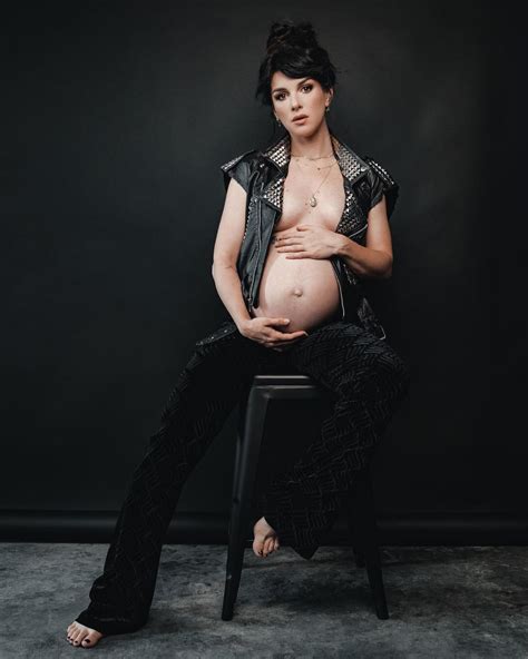 Shenae Grimes Beechs Feet Shenae Grimes Beechs Feet