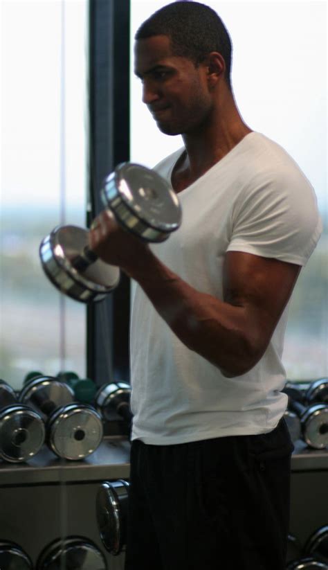 The Bicep Curl A Total Body Workout Huffpost Life