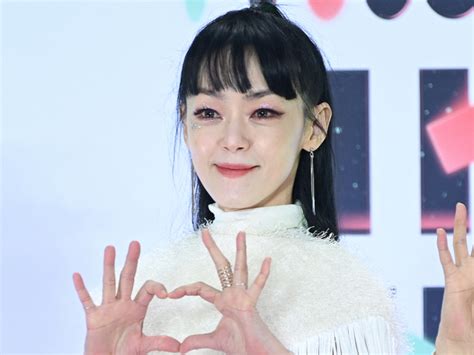 자우림 김윤아 개념 없는 연예인 비판에 결국 공식입장 내놨다