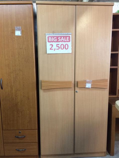 ตู้เสื้อผ้า 2 บานเปิด มือสองไทยแลนด์ สาขา นครชัยศรี