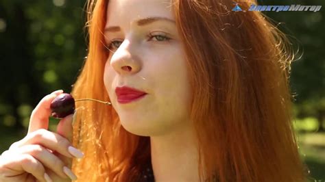 Как научиться целоваться в первый раз вишне Девушки Мотора Youtube