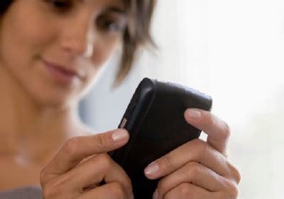 Lançamentos aquecem revenda de celulares Pequenas Empresas Grandes Negócios Notícias