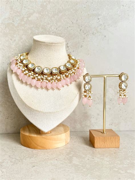 Navleen Necklace Set