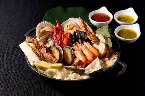 호텔 아이콘 4코스 불꽃소금 구운 해산물 애프터눈 티 The Market 호텔 애프터눈 티 프로모션 2024 Kkday