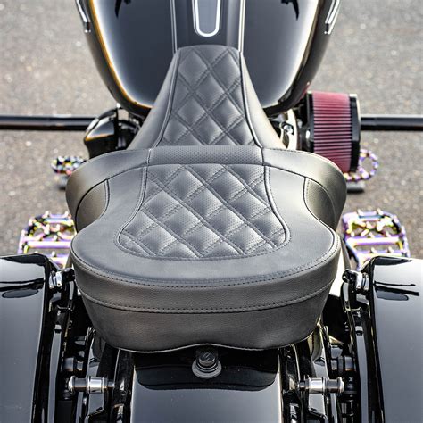 Saddlemen Road Sofa Seat Lattice Stitch For 2008 2023 Harley Touring