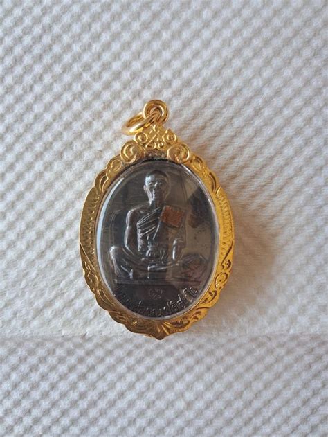 หลวงพ่อคูณ รุ่น พระเทพวิทยาคม คูณ บารมี 91ย้อนยุคติดผ้าจีวร Ennxo