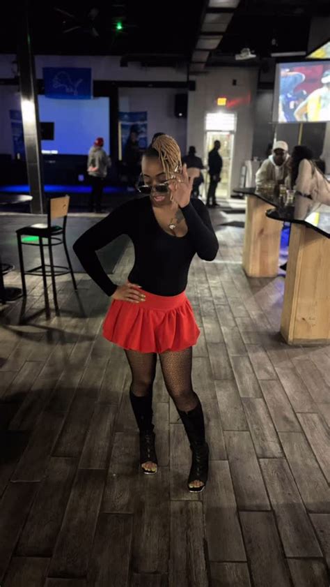 A Sky Modelalayna • Instagram Photos And Videos