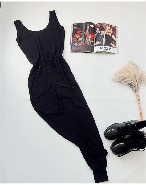 Комбінезон у рубчик — ціна 425 грн у каталозі Брючні комбінезони Купити жіночі речі за доступною