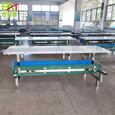 厂家单位员工餐厅8人连体餐桌椅 简约不锈钢条形学校连体餐桌椅