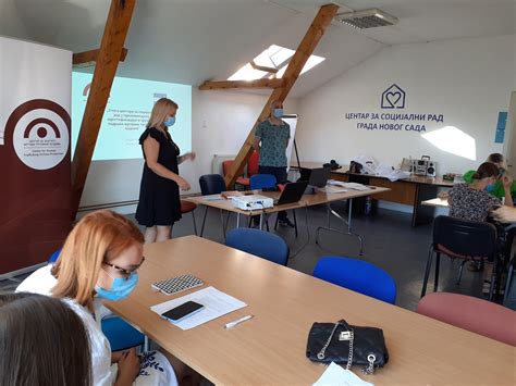 ОБУКА О ПРЕПОЗНАВАЊУ ТРГОВИНЕ ЉУДИМА Центар за социјални рад града Новог Сада
