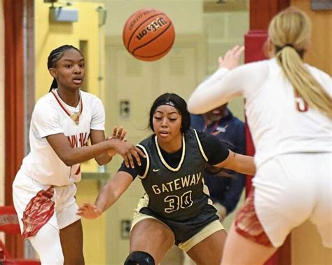 Penn Hills Notebook Shot Putter Kicks Off College Career With Top 10