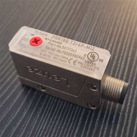 Leuze PRK B T P M Polarized Retro Reflective Photoelectric Sensor At Piece